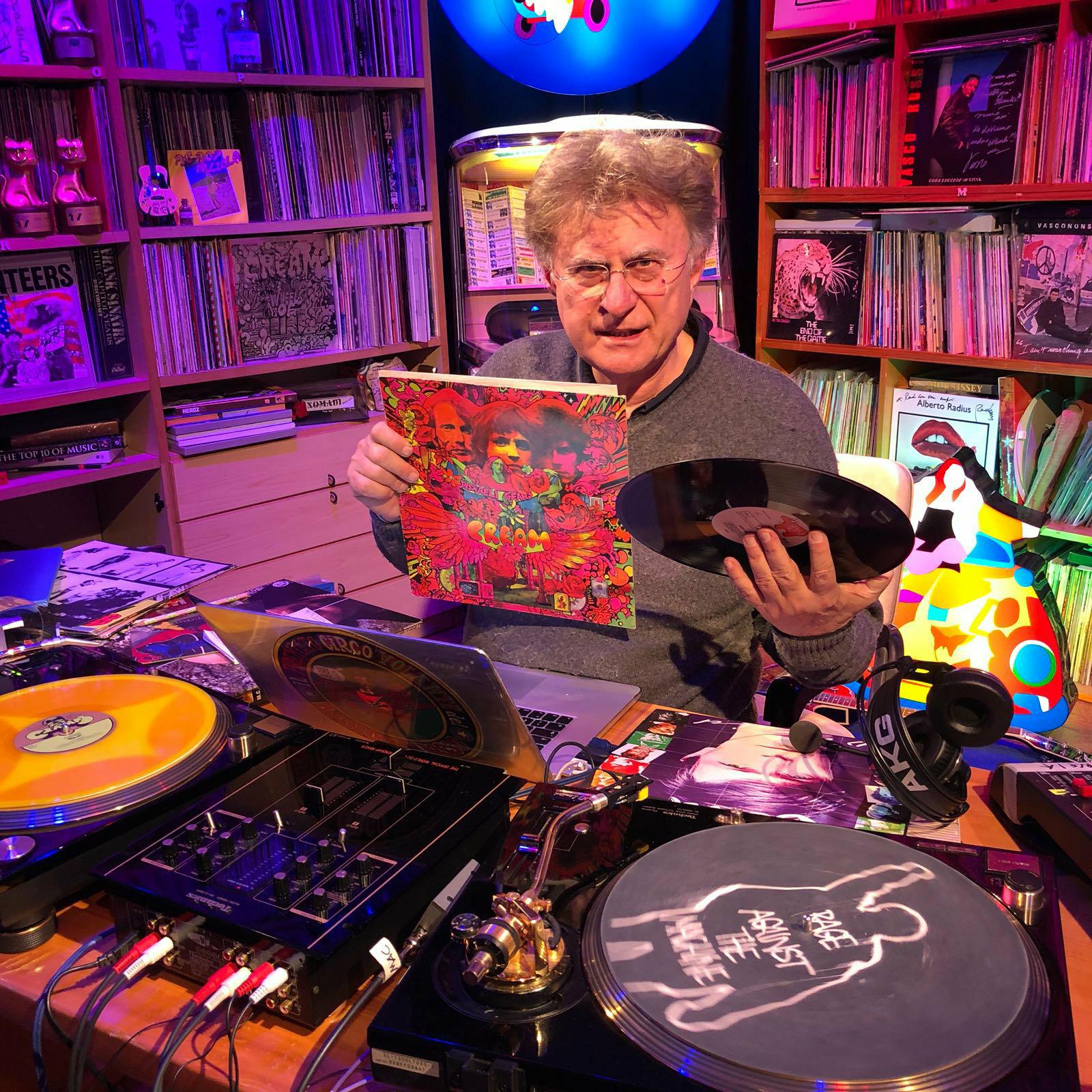 Red Ronnie su RTL 102.5: esperimento unico per la prima radio in Italia