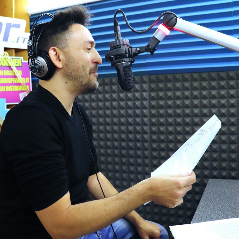 Corso Doppiaggio Roma: tutte le tecniche per doppiare uno spot radiofonici
