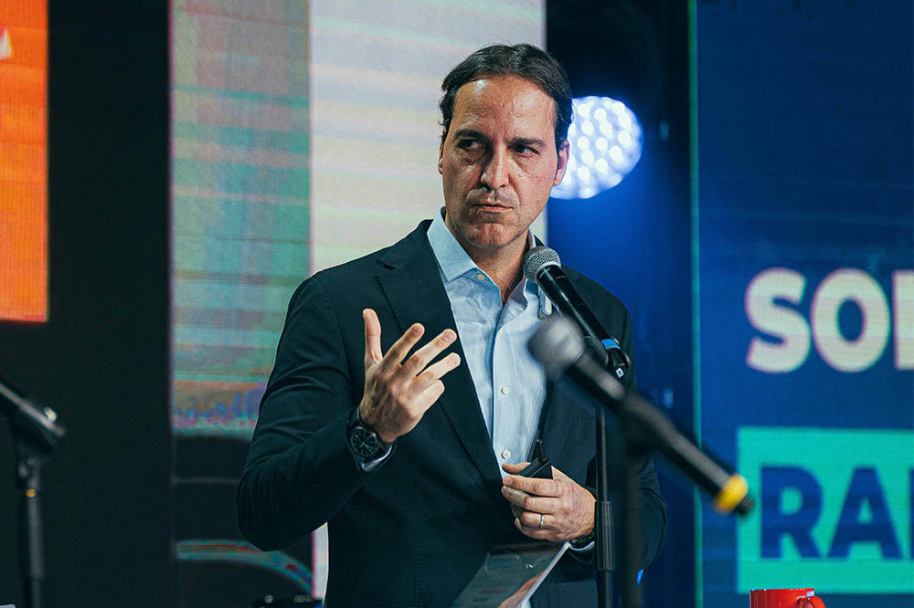 World Radio Day 2025: intervista a Massimiliano Montefusco (RDS ...