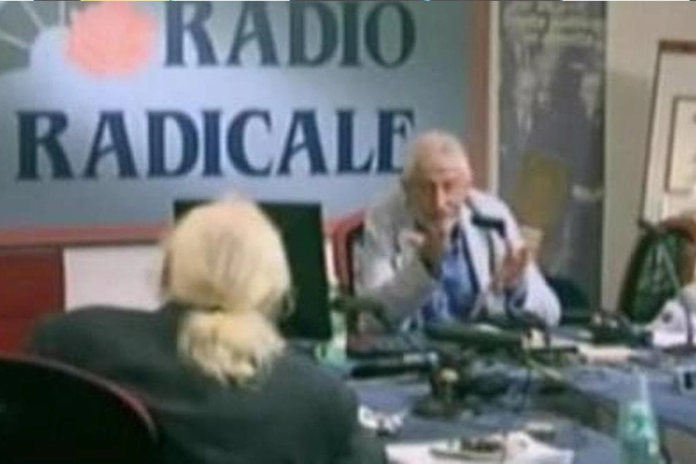 Radio Radicale, stop ai fondi pubblici dopo 30 anni: cosa cambia ...